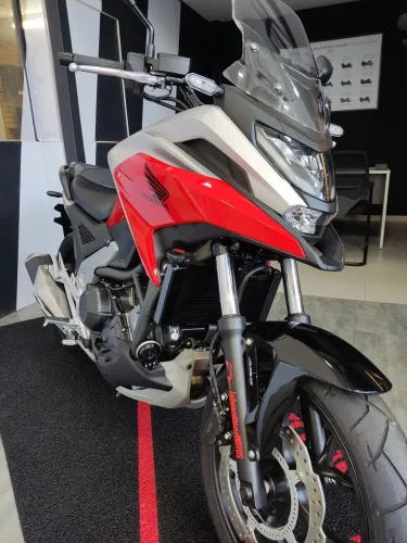 Motos Honda NC 750x/ 750x ABS DCT no Brasil