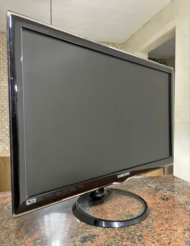 "monitores de 27 polegadas" - Monitores no Brasil