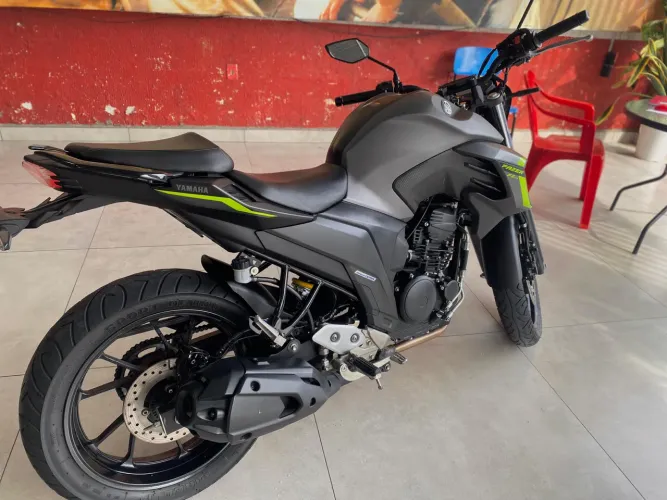 Motos Yamaha FZ25 2024 no Brasil