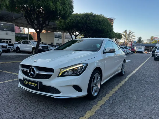 Mercedes-Benz CLA-180 2018 Usados e Novos