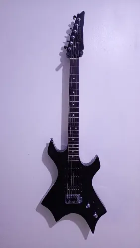 "warlock guitarra" - Instrumentos musicais no Brasil