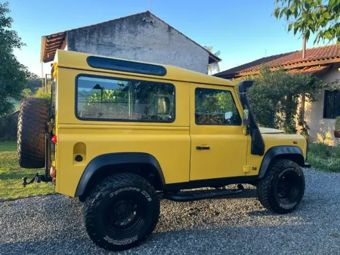 "defender 90" no Brasil