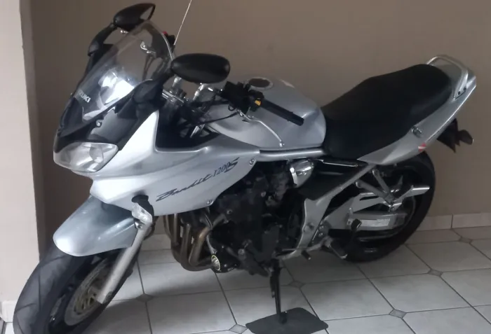 Motos Suzuki Bandit 1200s no Brasil
