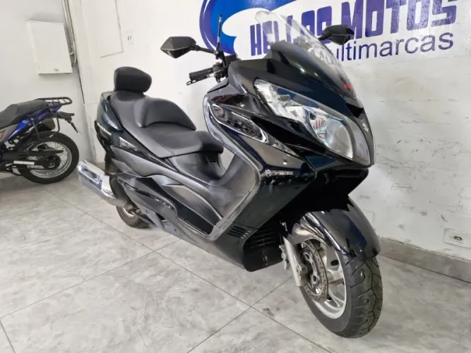 Motos Suzuki Burgman 400 no Brasil