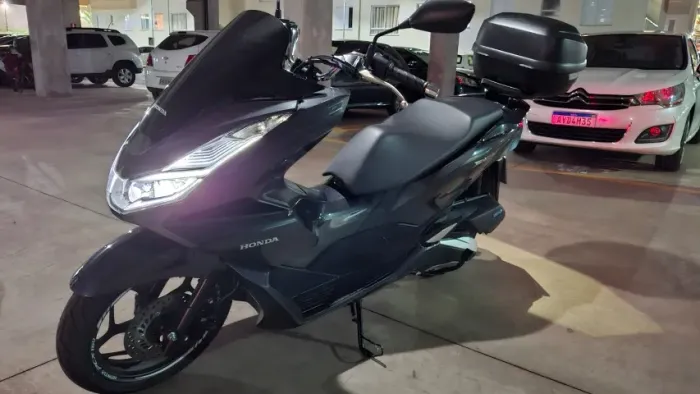Motos Honda PCX 2024 no Brasil