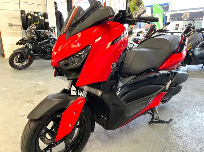 Motos Yamaha XMax 2024 no Brasil