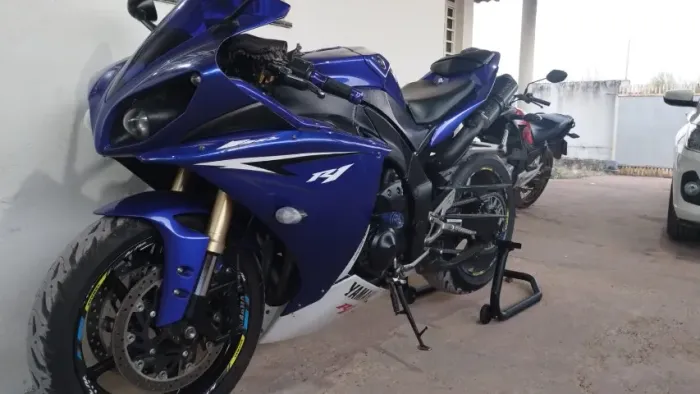 Motos Yamaha YZF R-1 1000 no Brasil