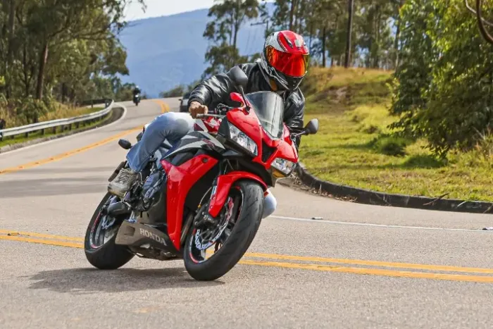 Motos Honda CBR 600 RR no Brasil