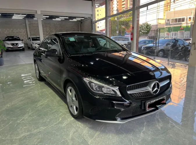 Mercedes-Benz CLA-180 2018 Usados e Novos