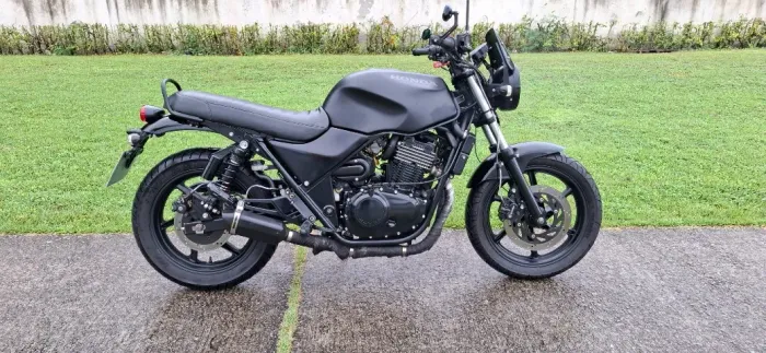 Motos Honda CB 2002 no Brasil