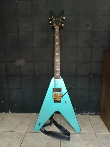 "jackson flying v" no Brasil