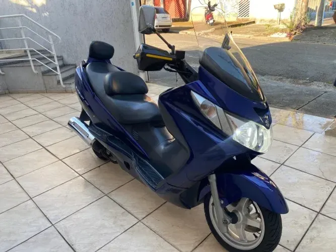 Motos Suzuki Burgman 400 no Brasil