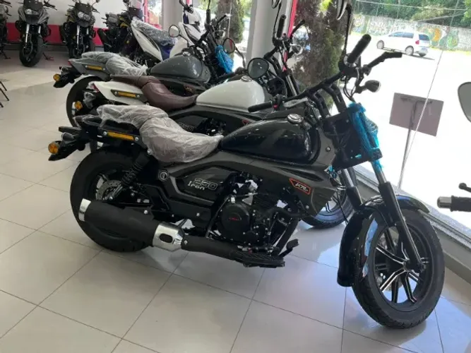 Motos Shineray IRON 250 EFI no Brasil