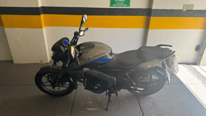 Motos Bajaj Dominar 200 no Brasil