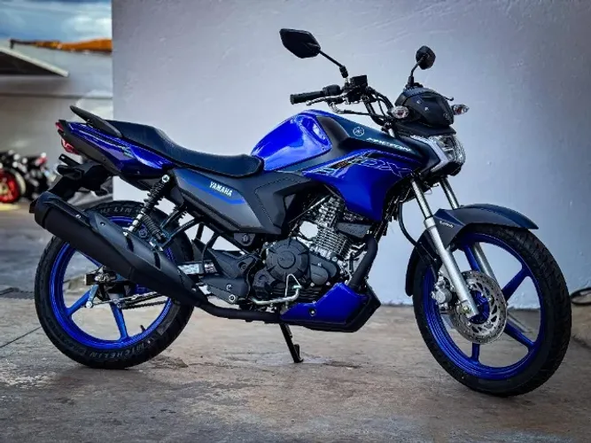 Motos Yamaha YBR 150 Factor DX Flex no Brasil