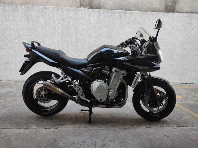 Motos Suzuki Bandit N-1250 no Brasil