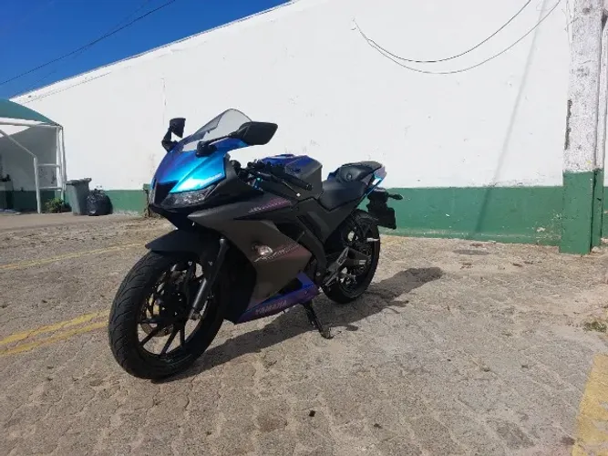 Motos Yamaha YZF R-15 155 ABS 2025 no Brasil