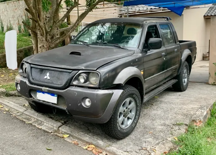 Mitsubishi L200 2006 Usados e Novos
