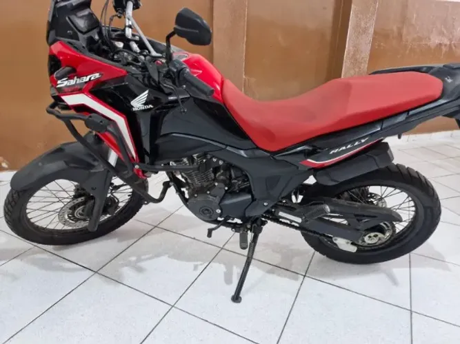 Motos Honda Sahara 300 Rally ABS Flex no Brasil