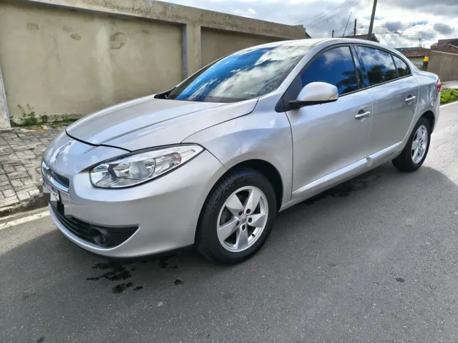Renault Fluence 2014 Usados e Novos