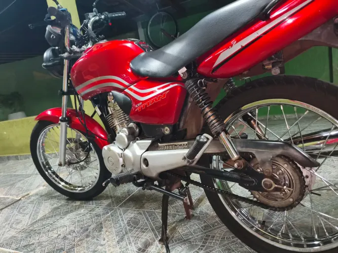 Motos Honda CG 2000 no Brasil