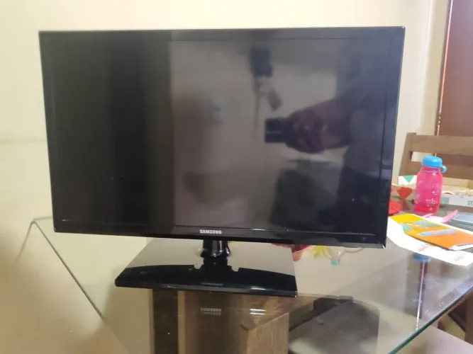 "tv de 28 polegadas" - TVs no Brasil