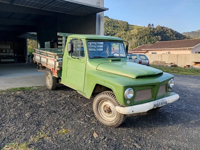 Ford Willys Usados e Novos