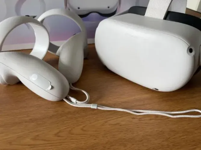 "oculus quest 1" - Consoles de Vídeo Game no Brasil