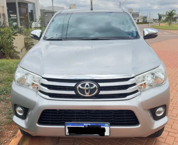 Toyota Hilux CD 4X4 2.8 Diesel Mec. Usados e Novos