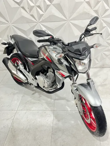 Motos Honda CB 2018 no Brasil
