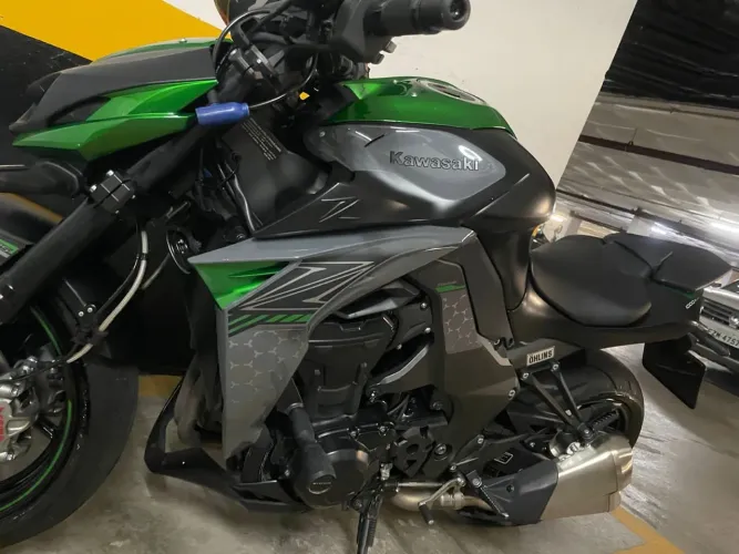 Motos Kawasaki Z 1000 R Edition no Brasil