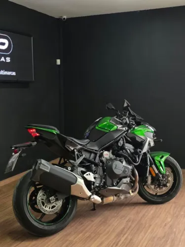 Motos Kawasaki Z 1000 H2 no Brasil