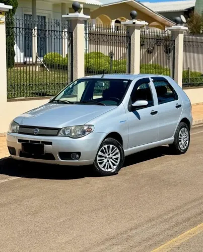 Fiat Palio Celebration 1.0 Fire Flex 8V 4P Usados e Novos