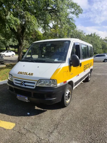 "carro escolar" no Brasil