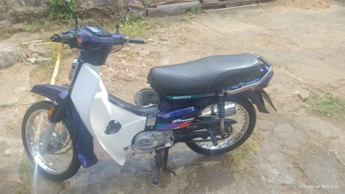 Motos Honda C 100 Dream no Brasil