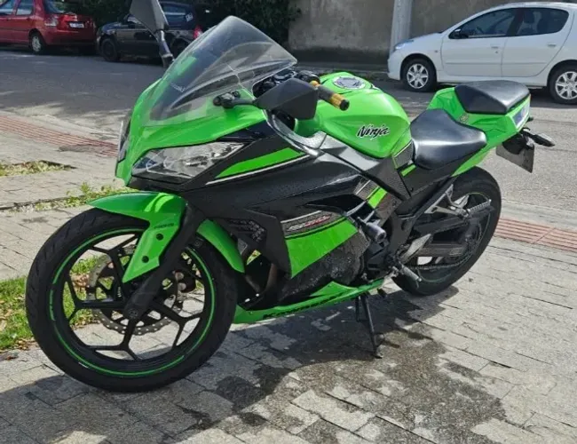 Motos Kawasaki Ninja 300 no Brasil