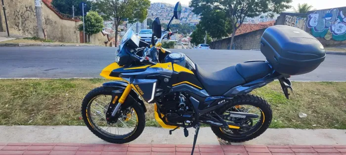 Motos Shineray SHI 250 no Brasil