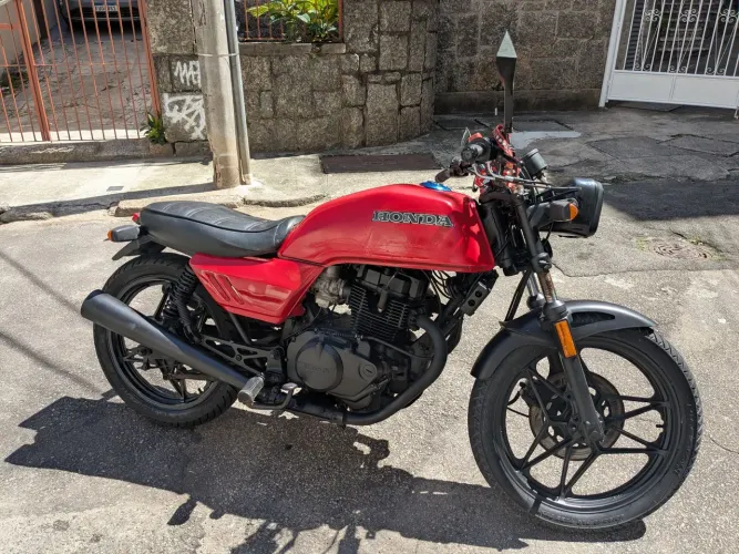 Motos Honda CB 450 DX no Brasil