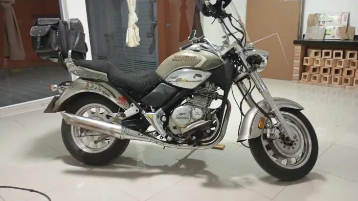 Motos Amazonas AME-250 no Brasil