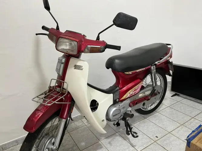 Motos Honda C 100 Dream no Brasil