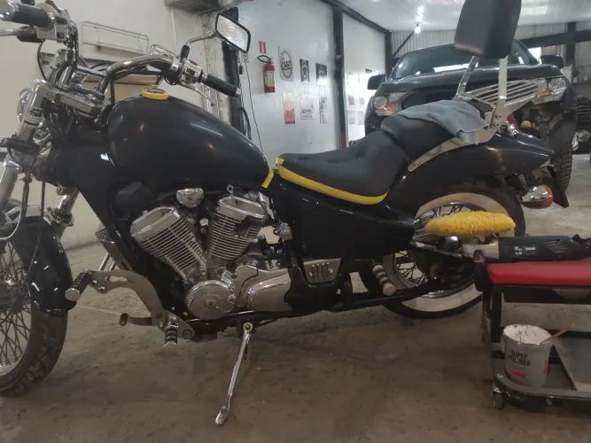 "moto estradeira" no Brasil