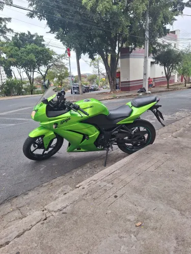 Motos Kawasaki Ninja 250r no Brasil