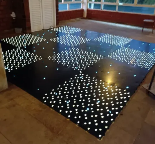 "pista de led" no Brasil
