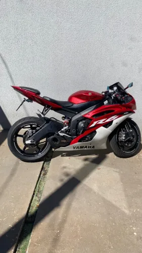 Motos Yamaha YZF R-6 600 no Brasil