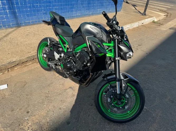 Motos Kawasaki Z 900 no Brasil