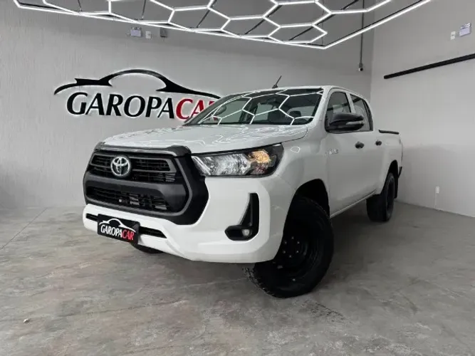 Toyota Hilux CD 4X4 2.8 Diesel Mec. Usados e Novos