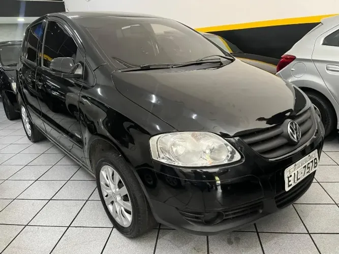Volkswagen Fox City 1.0 MI/ 1.0mi Total Flex 8V 5P Usados e Novos