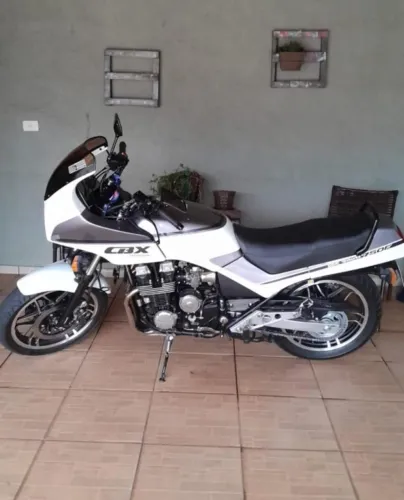 "moto 7 galo" no Brasil