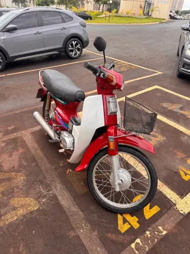 Motos Honda C 100 Dream no Brasil