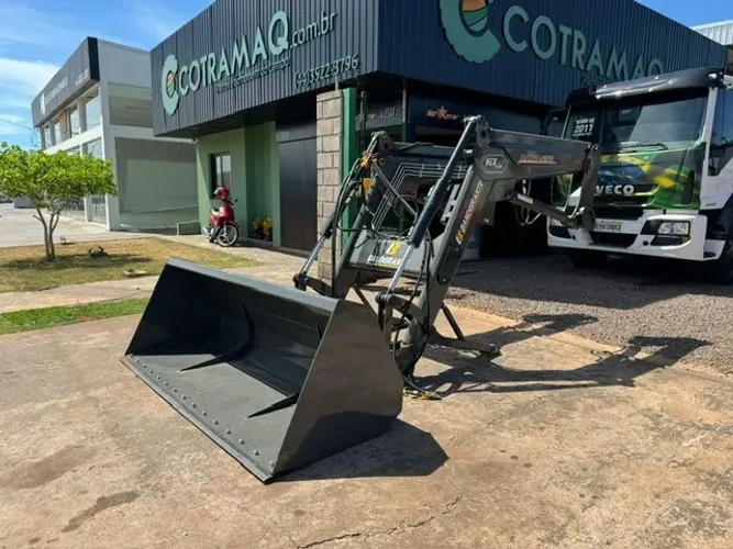 "trator com concha" - Tratores e máquinas agrícolas no Brasil